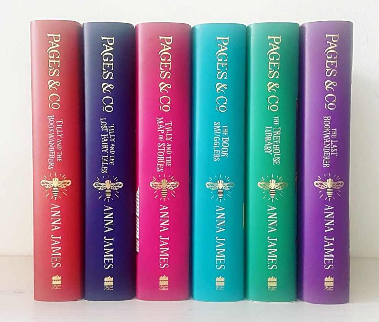 小學生英文閱讀｜Pages & Co魔法書店 , 希臘神話全書和解謎圖像小說 - 愛小宜的甜蜜小窩